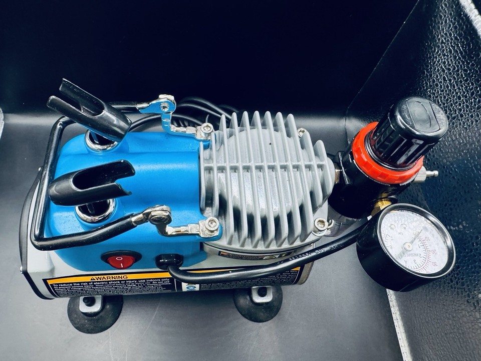 AVANTI 57637 AIRBRUSH COMPRESSOR 58 PSI MAX New W/box. No Airbrush ...
