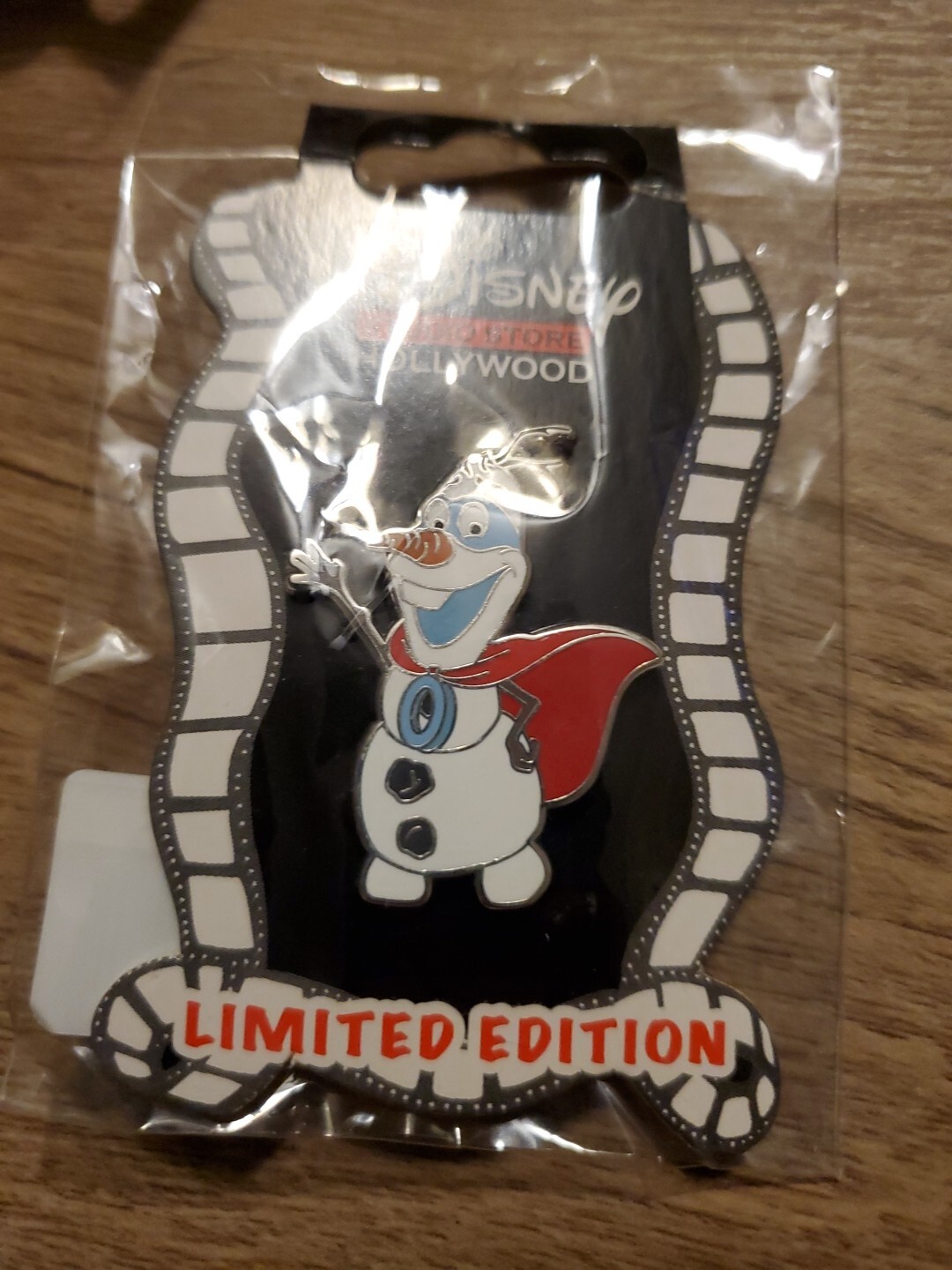 Disney Pin DSF DSSH Super Hero Olaf Surprise Release Cape LE 400 | eBay