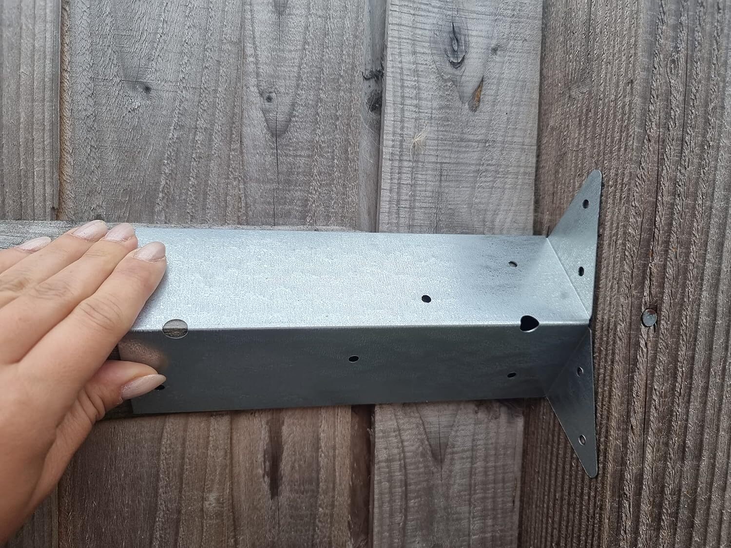 ARRIS RAIL BRACKETS GALVANISED FENCE POST SUPPORT FENCING BRACKET ...