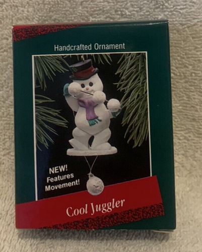 1988 Hallmark Cool Juggler - Snowman Juggles Snowballs Movement ...