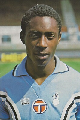 Football Photo>GARRY THOMPSON Coventry City 1981-82 | eBay