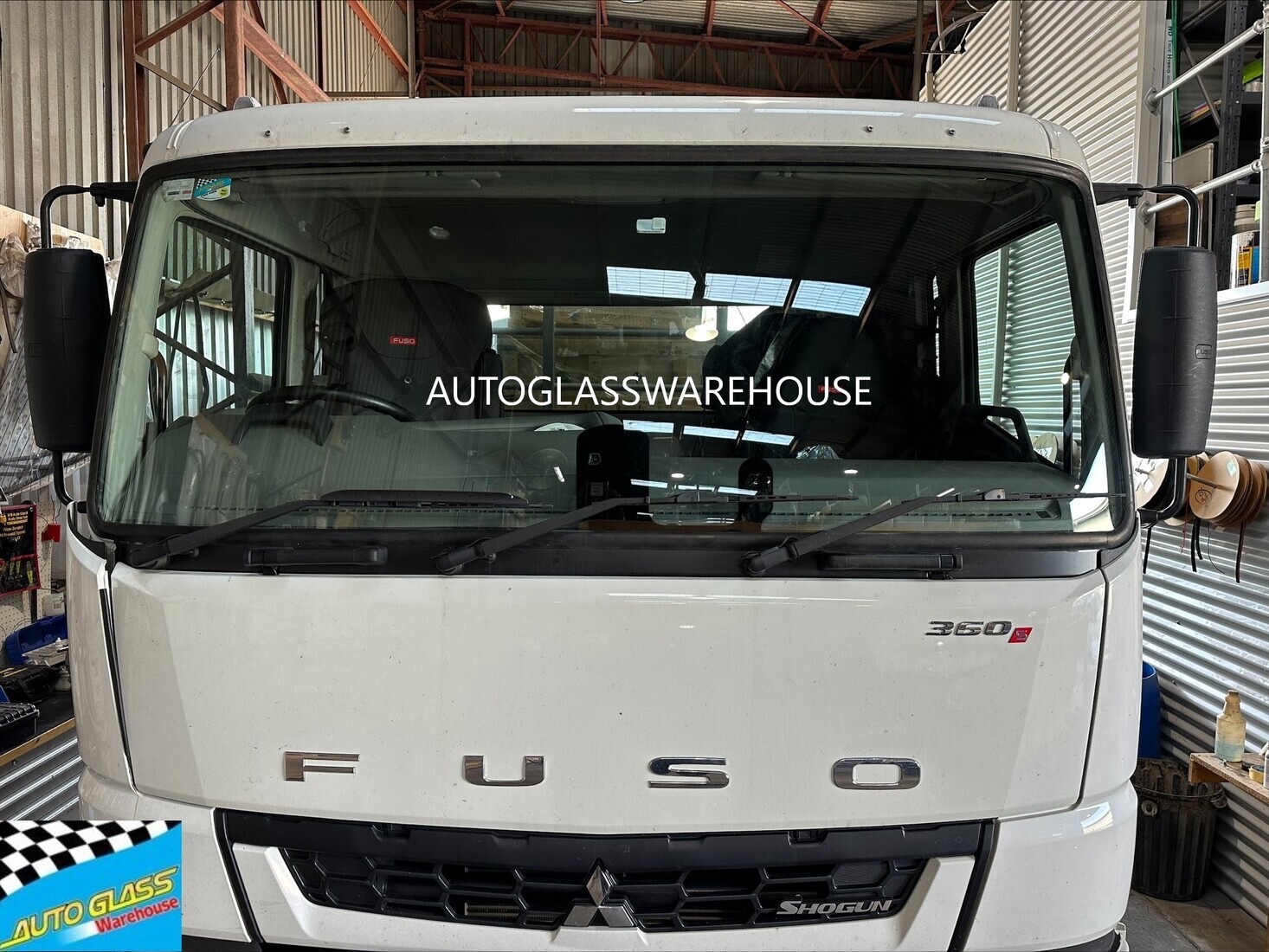 MITSUBISHI FUSO/SHOGUN - 1998 to CURRENT - TRUCK - FRONT WINDSCREEN ...