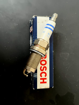 VW Golf Mk6 1.4 TSI 120BHP 08-11 BOSCH Double Platinum Spark plug ...