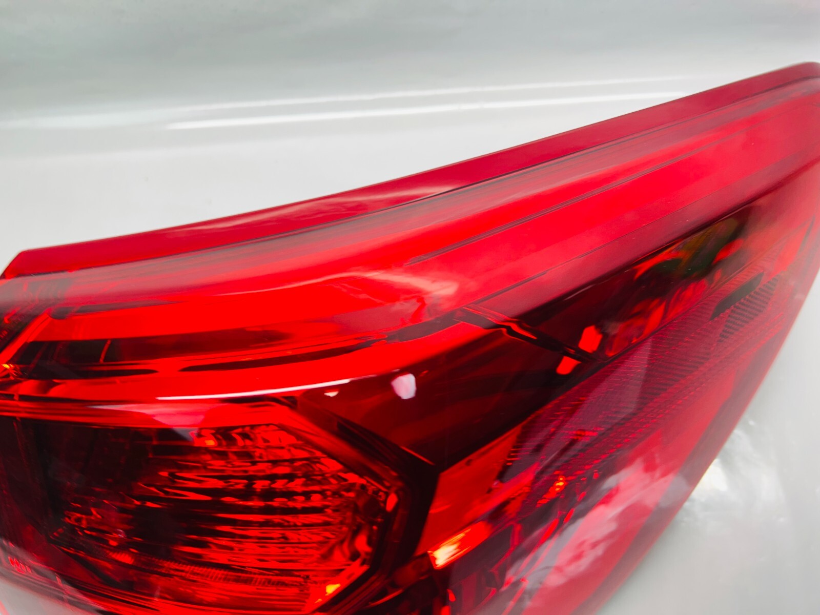 26550-9PF0A 2017 2018 2019 2020 NISSAN PATHFINDER REAR RIGHT OEM TAIL ...