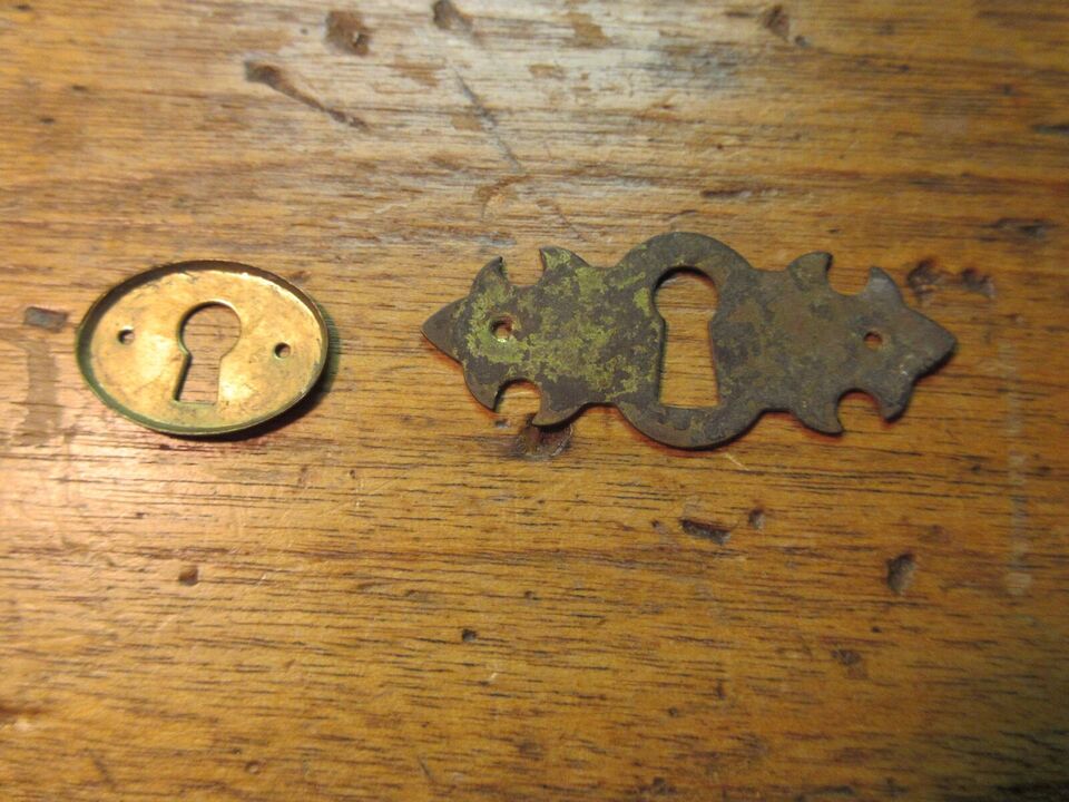 LOT OF 2 Vintage Brass Keyhole Back Plates Escutcheon #17 | eBay