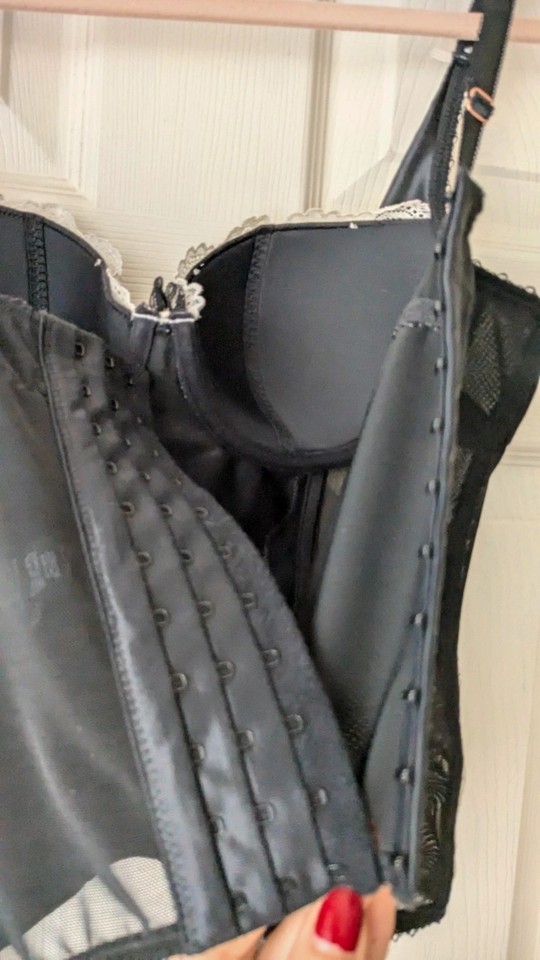 Figleaves Antoinette Basque 36 BBlack Ivory Lace Padded Balcony Bra ...