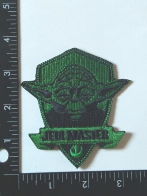 Star Wars Official Yoda 'Jedi Master' Force Awakens Lucasfilm Jedi ...