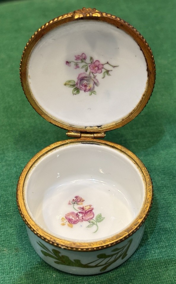 Vintage Limoges France Hand Painted Porcelain Trinket/Pill Box | eBay