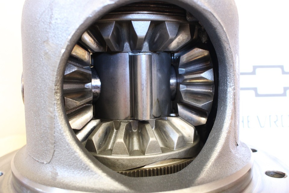 AAM 14 Bolt 11.5 Rear Axle Differential Gov Loc Carrier 30 Spline Chevy Dodge | eBay