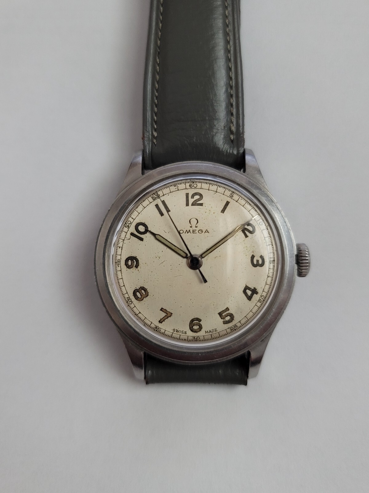 RARE VINTAGE WWII OMEGA 2179 16j MILITARY CALATREVA "… - Gem