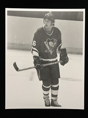 1976-77 LEW MORRISON PITTSBURGH PENGUINS NHL B&W 8x10 PHOTO VINTAGE ...