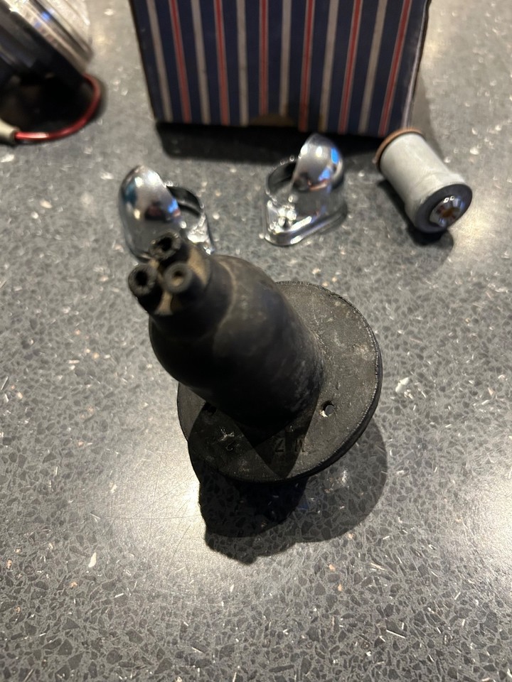 Original nos bmc lucas L489-1 side lamp morris minor land rover | eBay UK