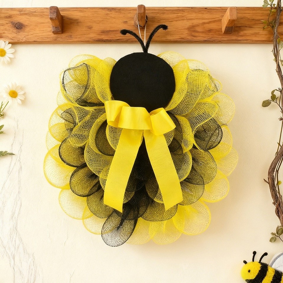 Bee Door Decor Easter Bee Wreath Bee Design Mesh Construction ...