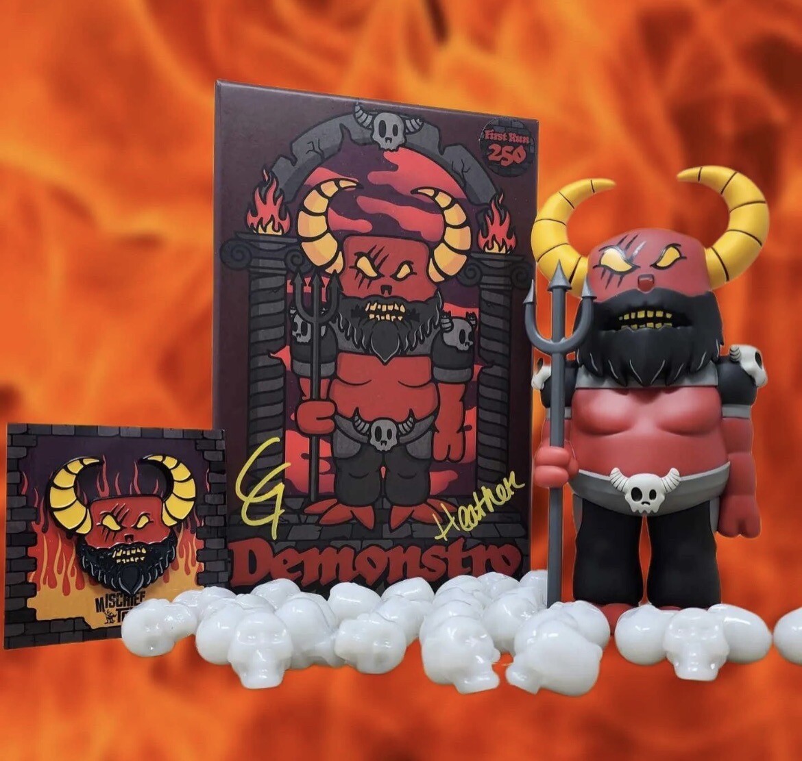 Mischief Toys DEMONSTRO 7" LE250 SIGNED FIRST RUN LE200-PIN BUNDLE ...