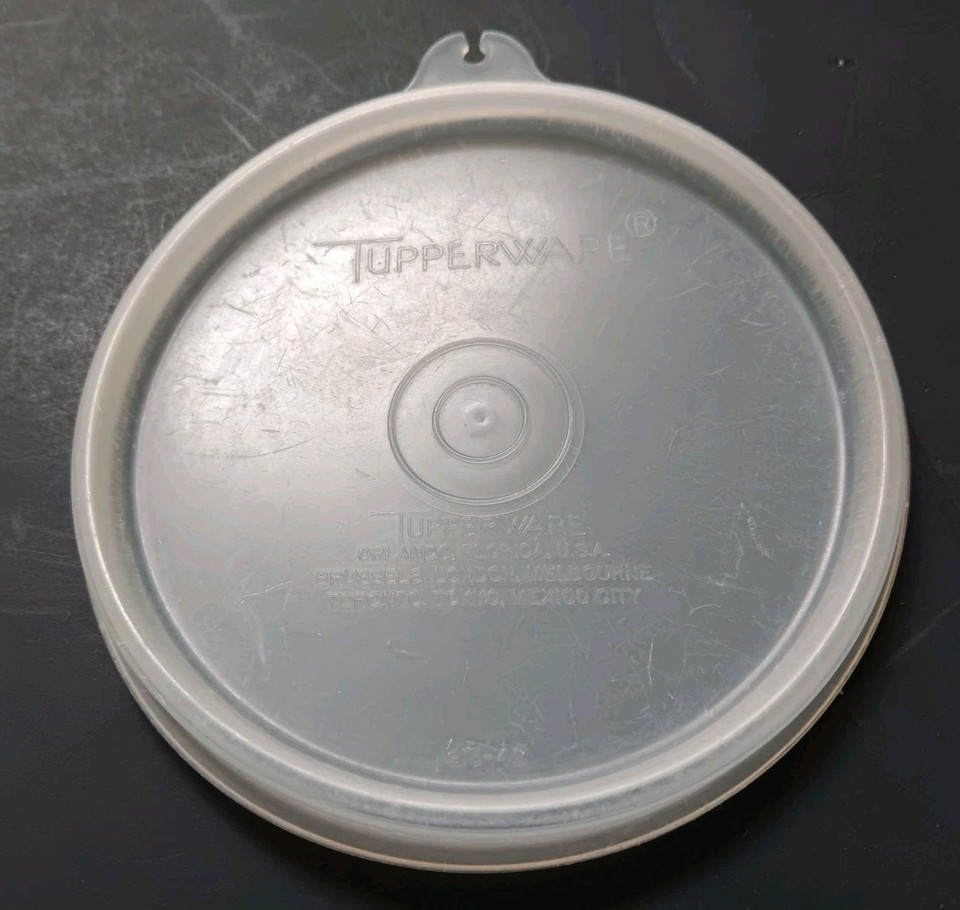 Tupperware Hamburger Patty Set with 6 Keepers (4 in.), Ring, Press and ...