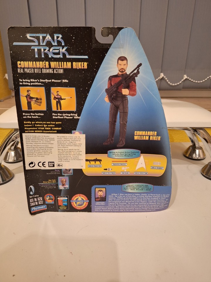 Star Trek Commander William Riker Galactic Gear 6" Action Figure ...