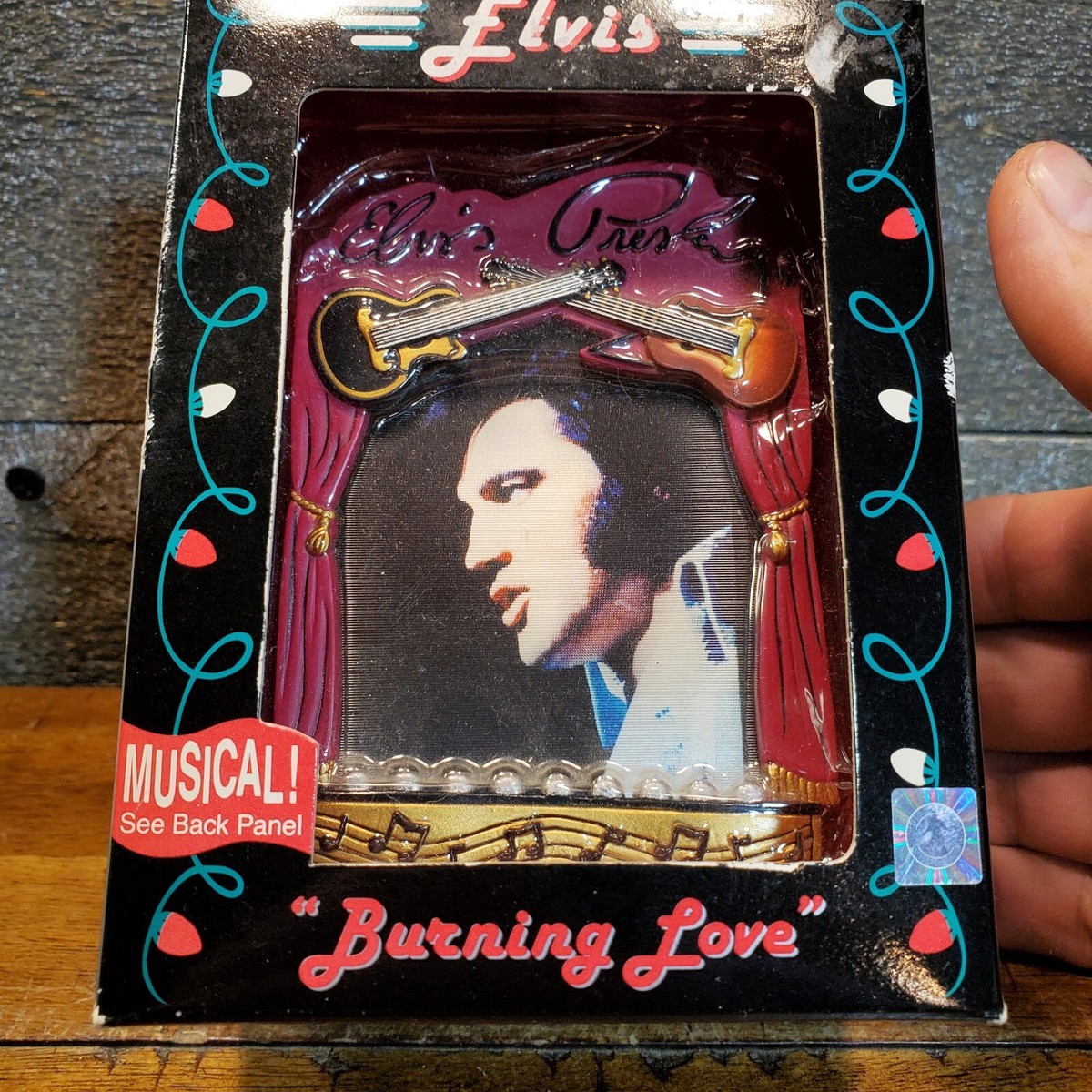 Elvis Moose Knuckle