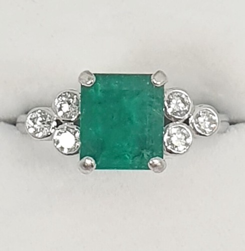 18KT Ladies White Gold Natural Emerald 0.18ct Brilliant Diamond Ring ...