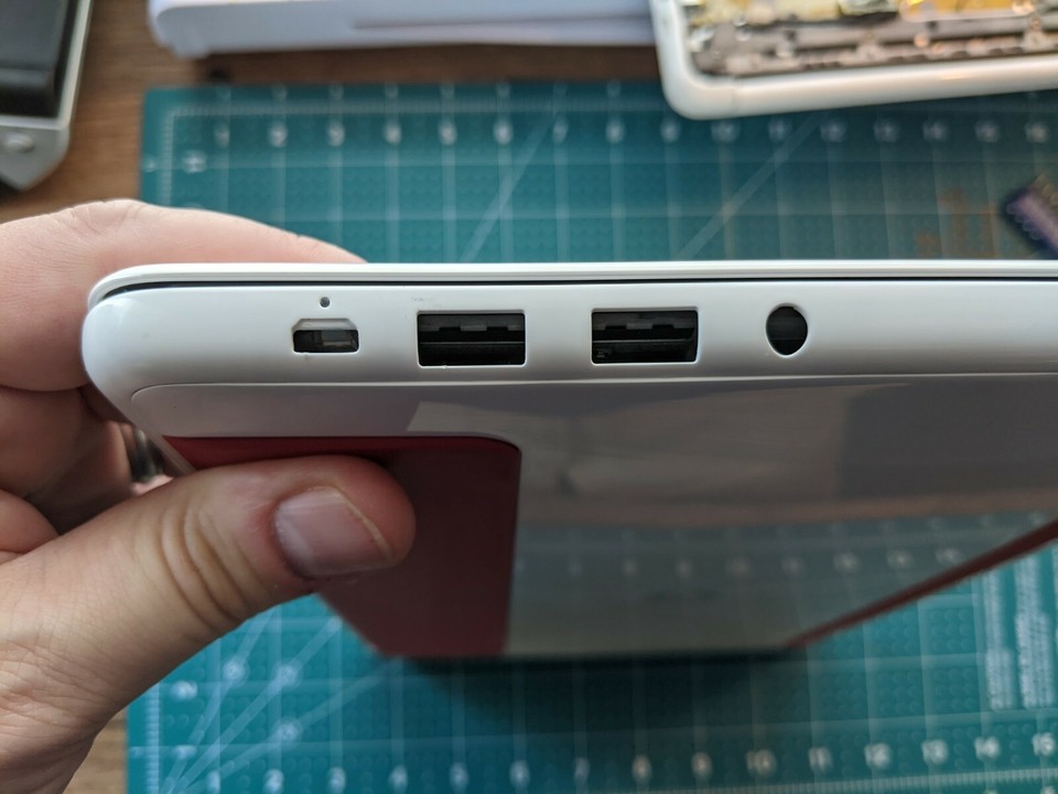 HP CB2 Chromebook 11 SMB0 11.6" Genuine Complete Display and Assembly ...