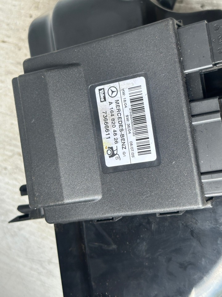 2006 - 2012 Mercedes GL R-Class Hydraulic Trunk Lid Pump P: 251 800 01 ...