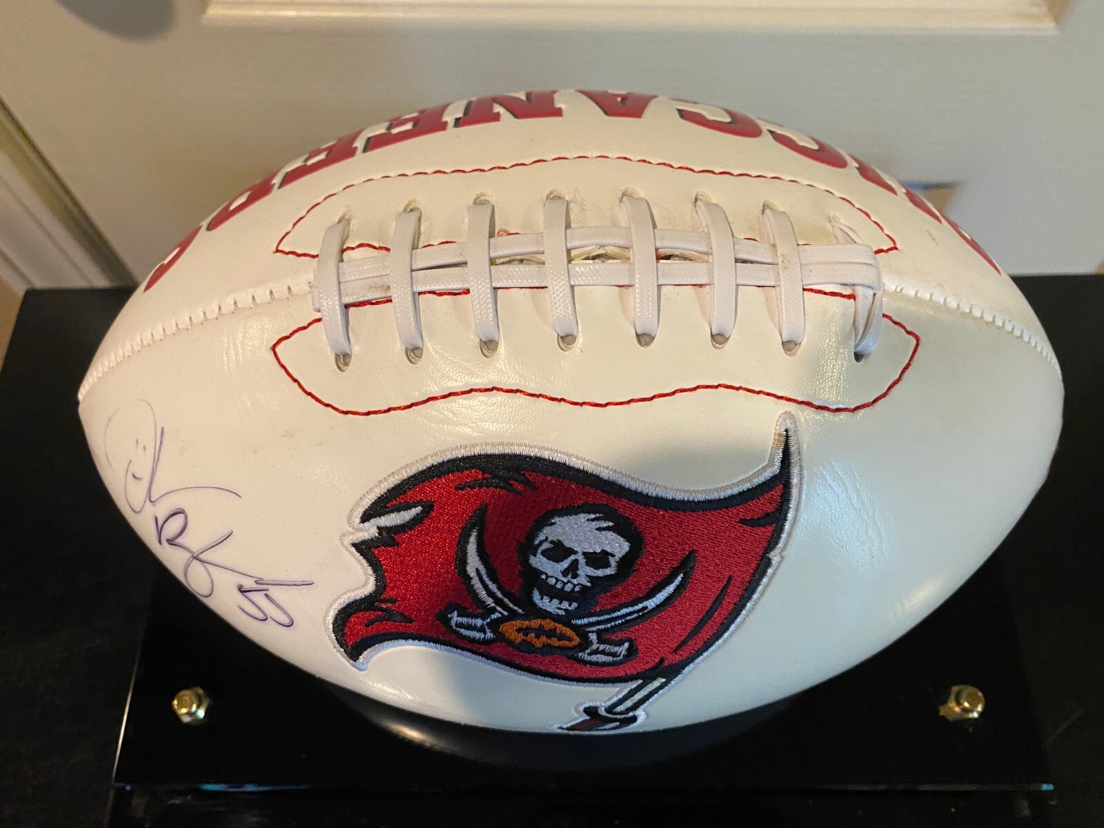 Derrick Brooks Signed Tampa Bay Buccaneers Logo Football PSA WITH CASE ...