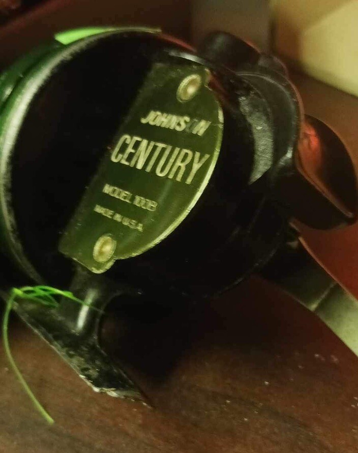JOHNSON CENTURY Model 100B vtg spin cast fishing reel Made in USA | eBay
