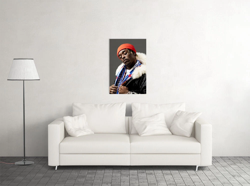 Singer In A Smoky Room