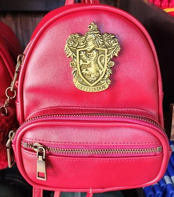 Universal Studio Wizarding World Of Harry Potter Gryffindor Mini ...