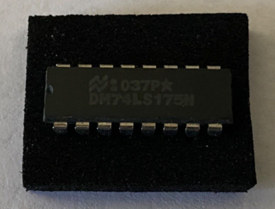 National DM74LS175N quadruple D-type flip flop with clear Integrated ...