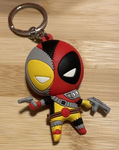 Marvel Deadpool Chibi-Style Keychain- Split Color Variant Keyring 3D ...
