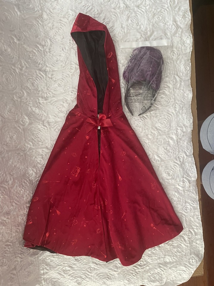 Disney Hocus Pocus Mary Sanderson Halloween Costume Accesory Set Cape ...