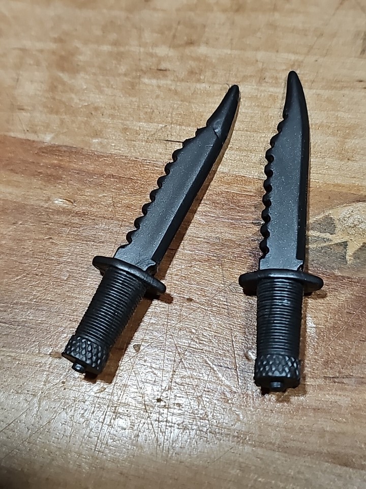 Pair Of Vintage GI Joe Rambo 1985 John Rambo SURVIVAL KNIFE weapons ...