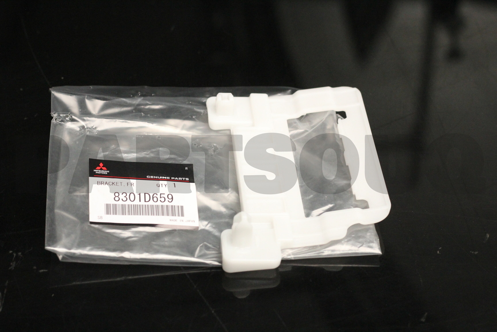 8301D659 Genuine Mitsubishi BRACKET FR BUMPER SIDE LH for sale online ...