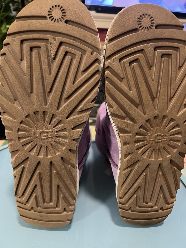 Uggs Lavender Mini Bailey Boots Size 9 Worn Twice Excellent Condition Multi Bow | eBay