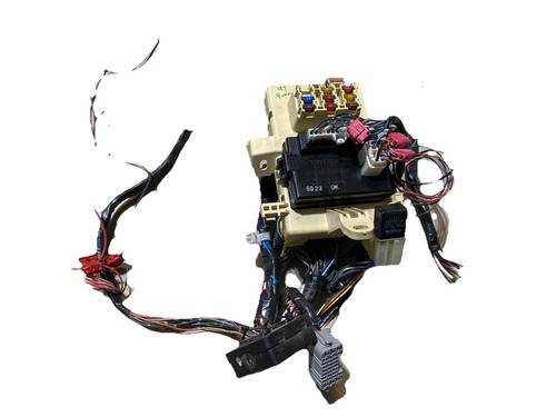 96-98 Toyota 4Runner Under Dash Fuse Relay Junction Box 82641-35180 OEM ...