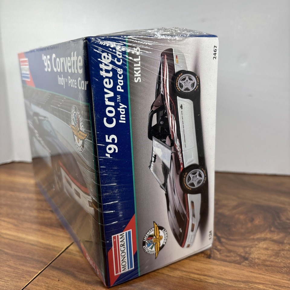 Monogram 95 Corvette Indy Pace Car 1:24 Scale Model Kit #2467 Racing ...