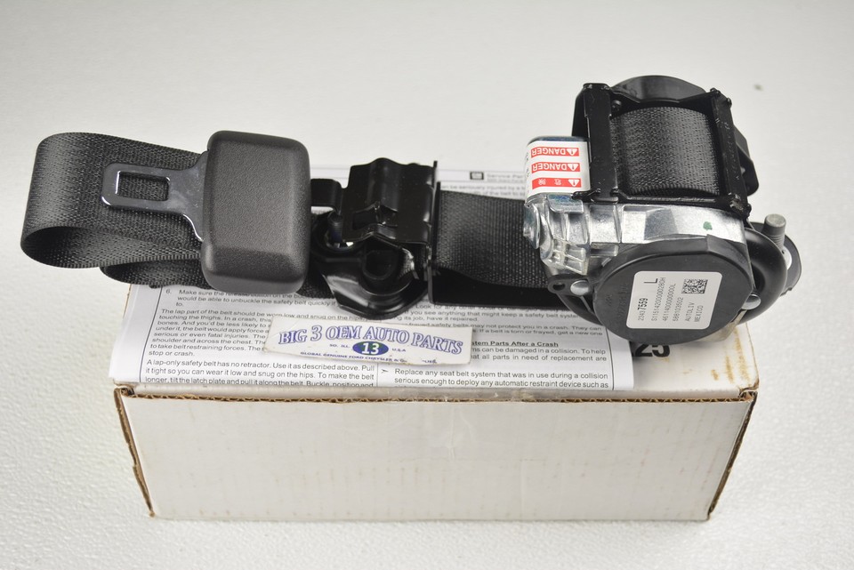 Chevrolet Equinox LH Driver Side Seat Belt w/ Pre-Tensioner Kit new OEM ...