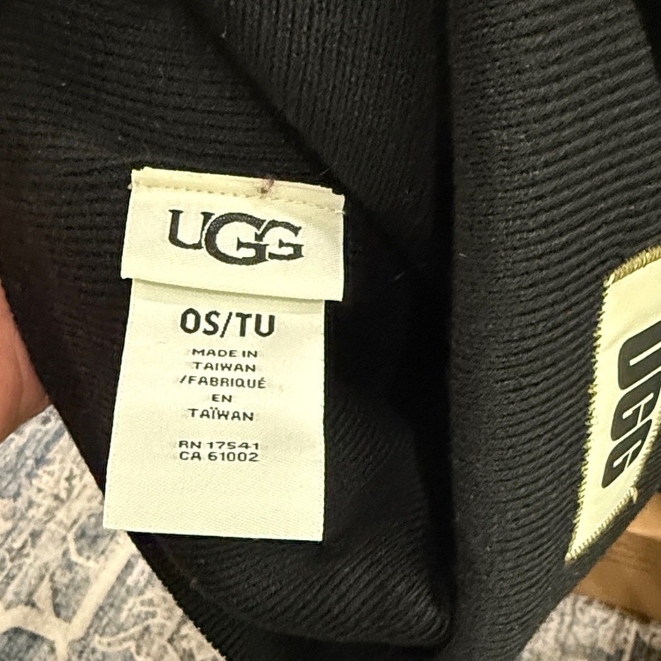 UGG Classic Black Knit Beanie - OS - Recycled Material - HIGH Quality ...