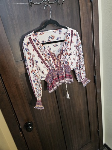 EUC Women's Gypsy Love Boho Floral Cropped Smocked Top Blouse Size ...