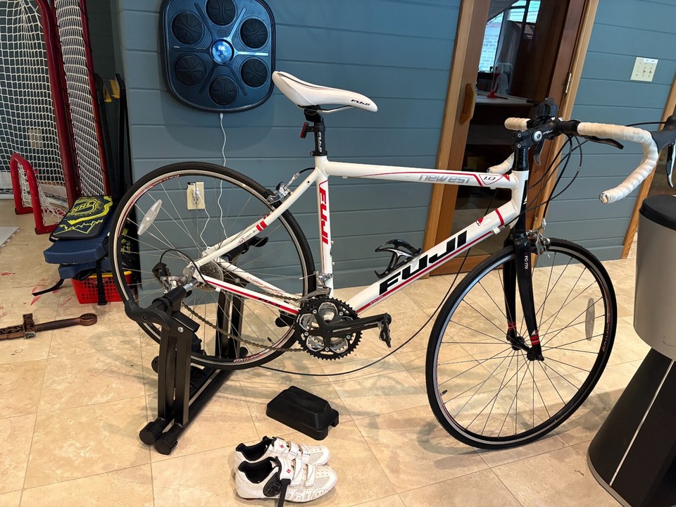 Fuji Newest 1.0 Road Bike with Stationary Stand; includes size 41 | eBay