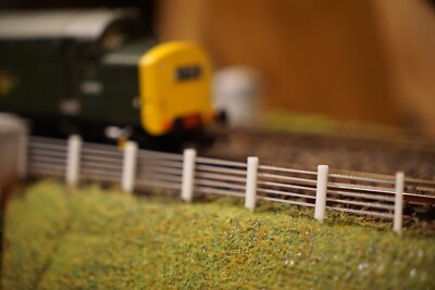 10x OO Gauge Model Railway Scenery (Wire Style) 4ft Fencing 1:76 Scale ...