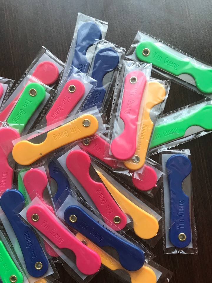 Folding Utility Razor (24- pack) for Survival, First Aid Kits ...