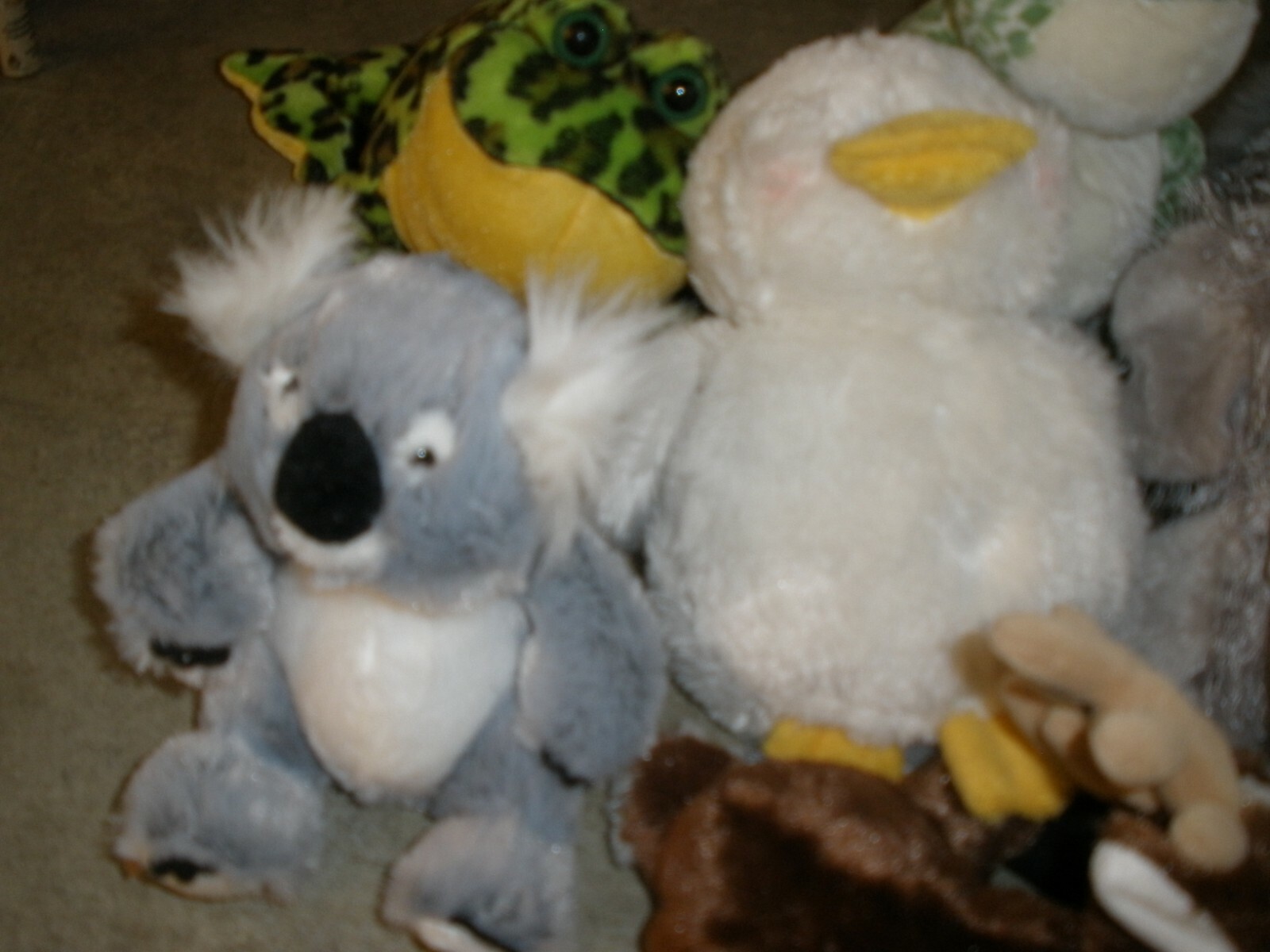 LOT OF 10 WEBKINZ ANIMALS NO CODES FROG DUCK SQUIRREL BAT REINDEER ...