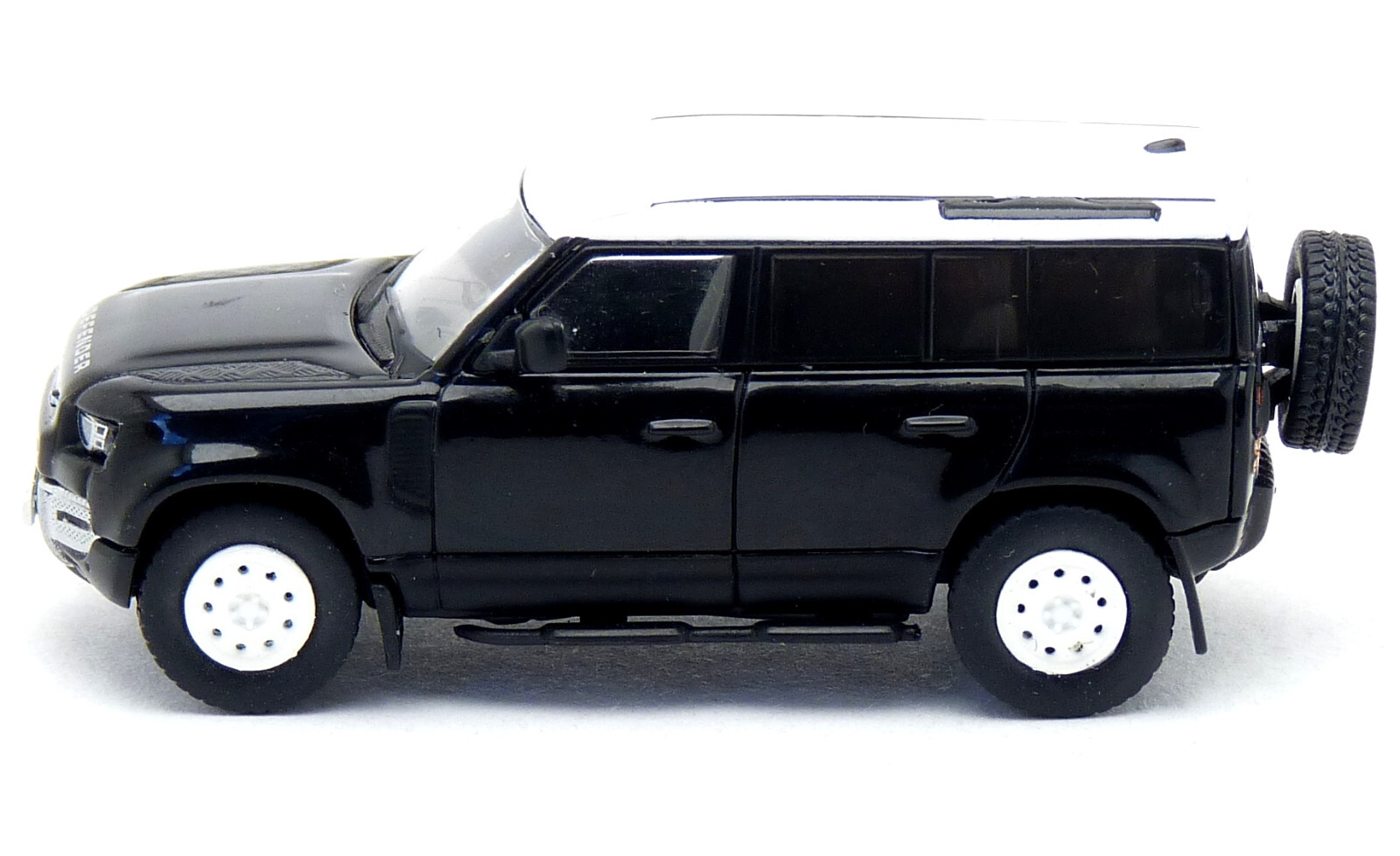 IXO Premium ClassiXXs PCX 87 - Land Rover Defender 110 - Modell Auswahl ...