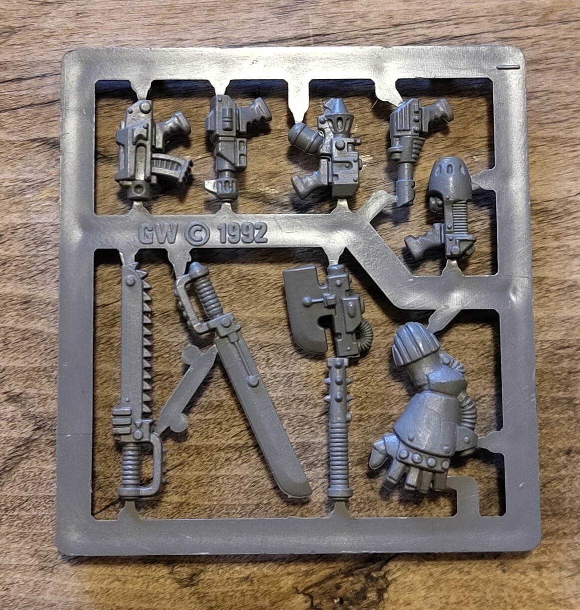 40k ASSAULT WEAPONS SPRUE 1992 Space Marines Necromunda Imperium Close ...