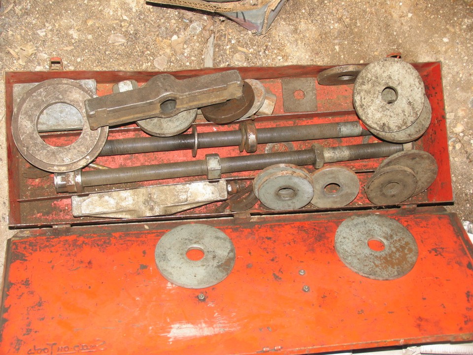 OTC Sleeve Puller Tool Kit Truck Tractor CAT John Deere IH Ford Cummins ...