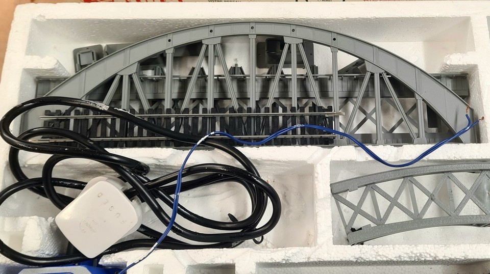 Lima Models Train Set Network SouthEast with Tracks and Bridge - #1003 ...