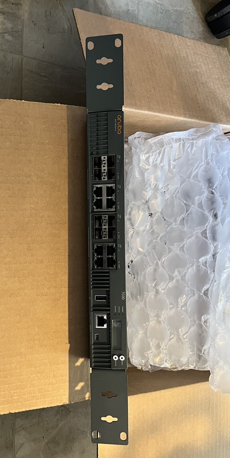 ARUBA HPE 7030-RW ARCN7030 MOBILITY CONTROLLER | eBay