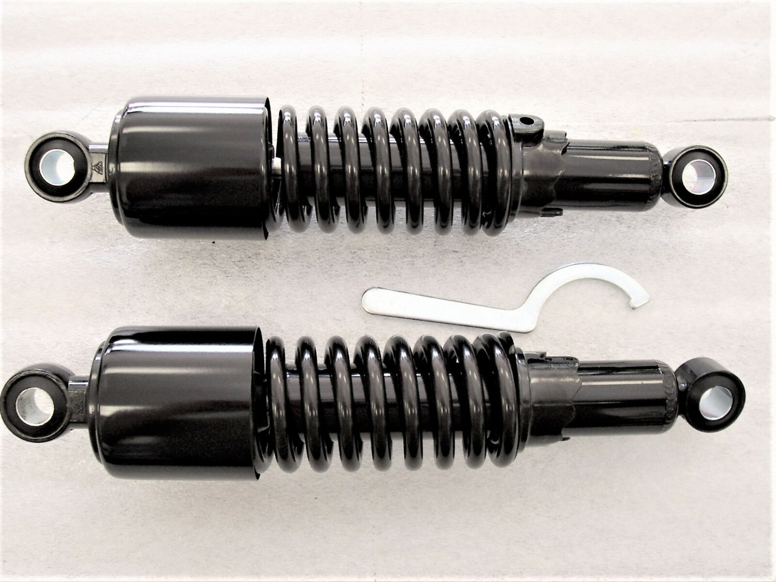 Kawasaki VN700 VN750 Vulcan Short Black Bobber Shocks 11" | eBay