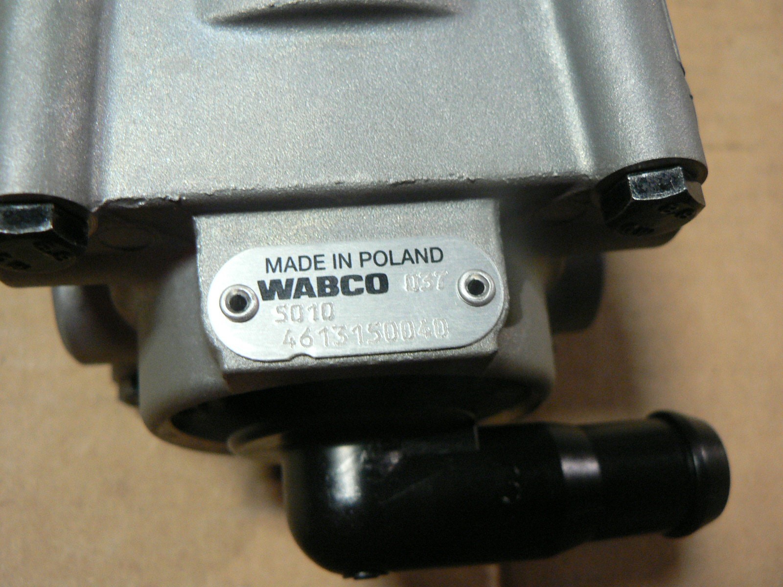 WABCO MERCEDES VOLVO BRAKE VALVE 4613150040 46131550080 4613150420 | eBay